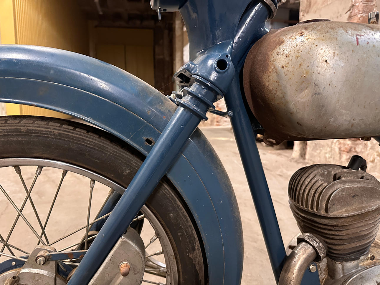 HUSQVARNA, Drömbåge 281, 1950-tal, Sverige. Fordon, Båtar & Delar ...