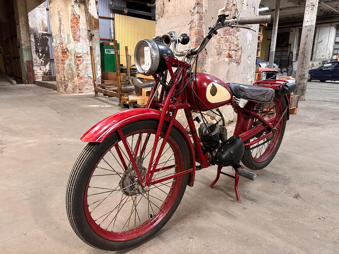 NV 10, 1950 tal, Sverige. Fordon, Båtar & Delar - Motorcyklar - Auctionet