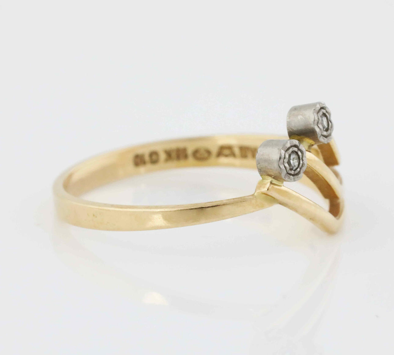 RING, guld 18K, diamanter, GFAB. Smycken & Ädelstenar - Ringar - Auctionet