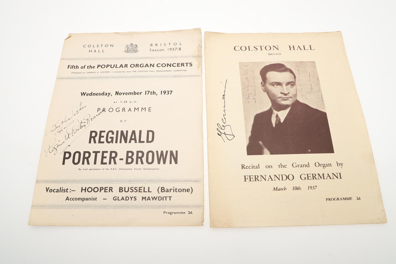 LARGE AUTOGRAPH COLLECTION - WINSTON CHURCHILL & OTHER AUTOGRAPHS ...