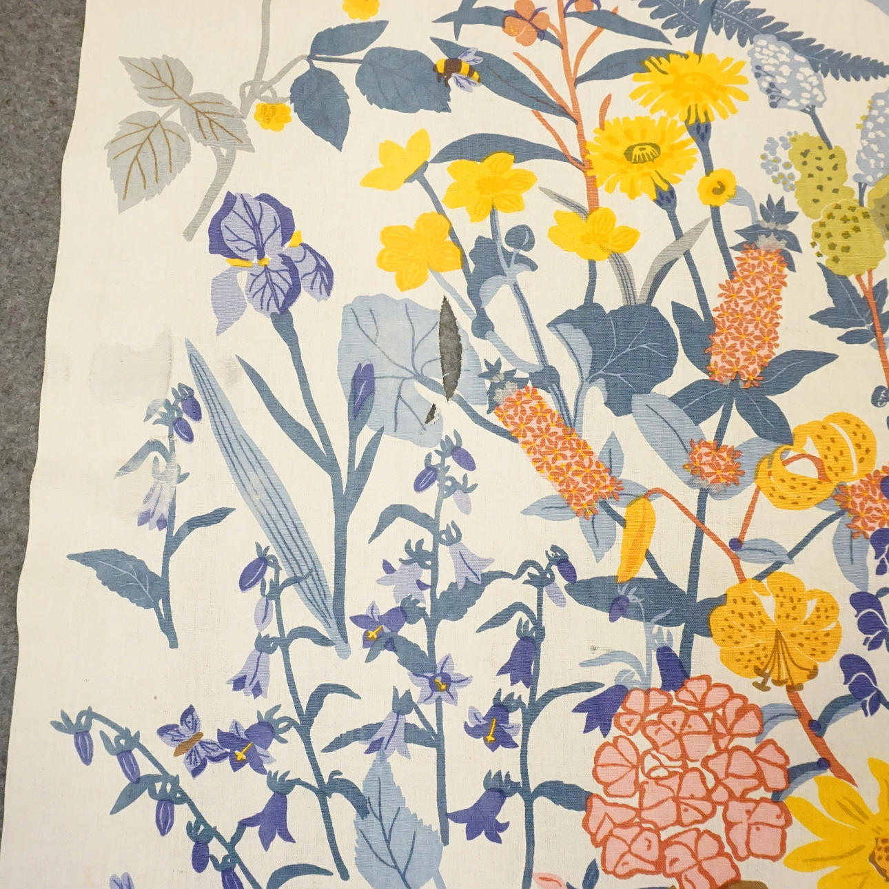 GOCKEN JOBS (1914 - 1995), tyg/bonad, "Stugrabatt", Jobs Boden, Leksand ...