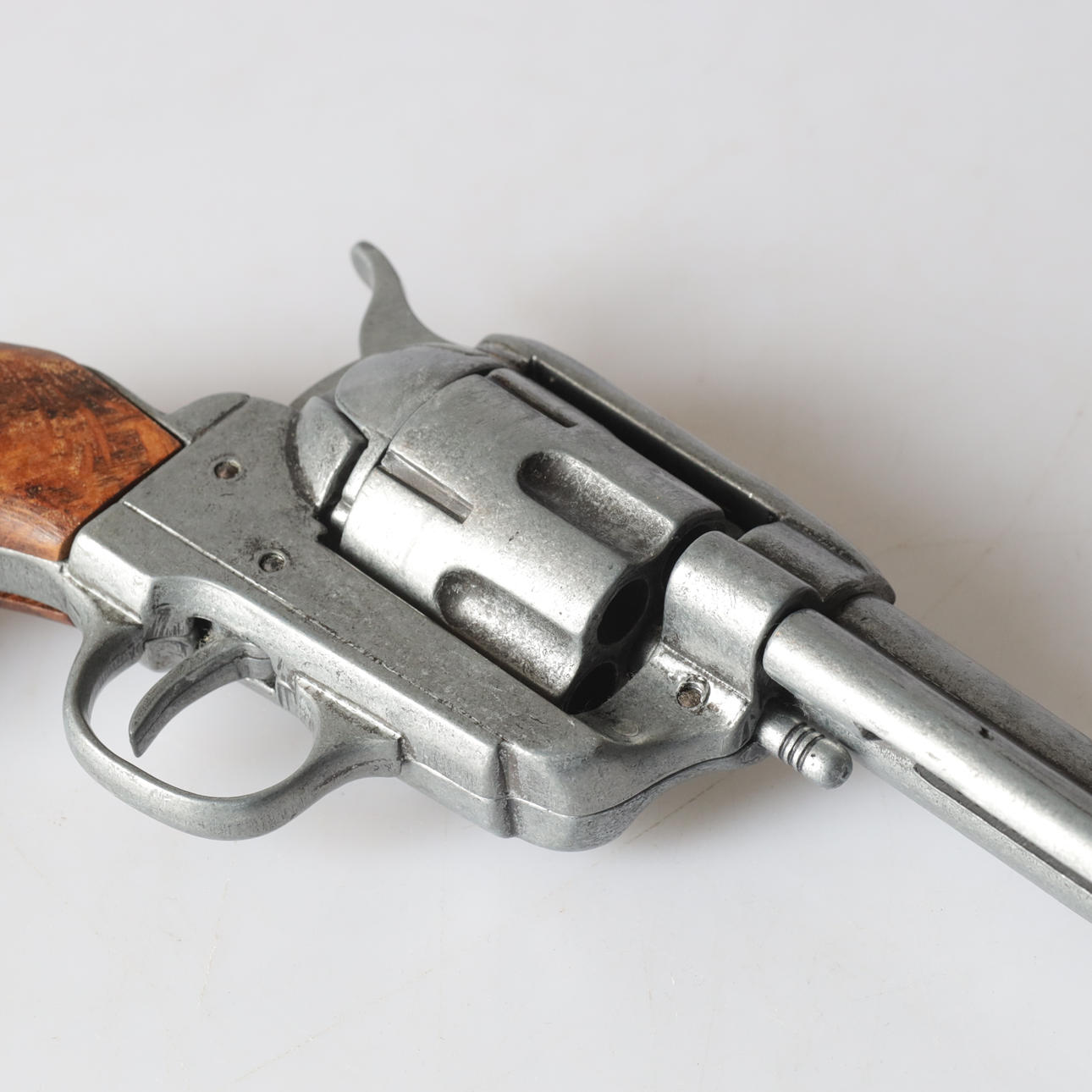 REVOLVER, metall/trä, BKA 98, replika efter Colt 1851 Navy. Vapen ...