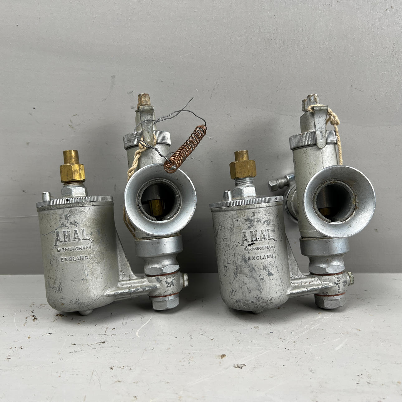 AMAL, förgasare, 2 st, NOS, England, 1940/50-tal. Fordon, Båtar & Delar ...
