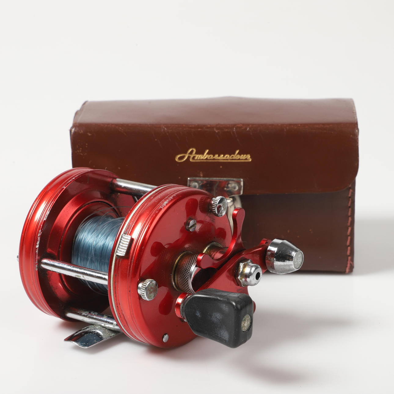 FISKERULLE, ABU Ambassadeur No 5000. Samlarföremål - Fiskeutrustning - Auctionet