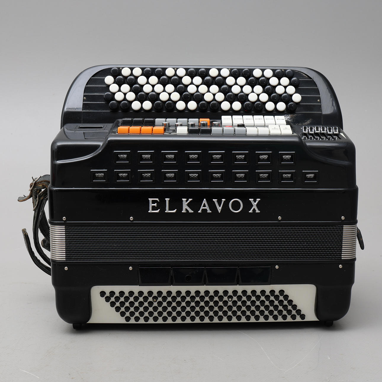 DRAGSPEL, ELKAVOX, "MODELL 77". Samlarföremål - Musikinstrument - Auctionet