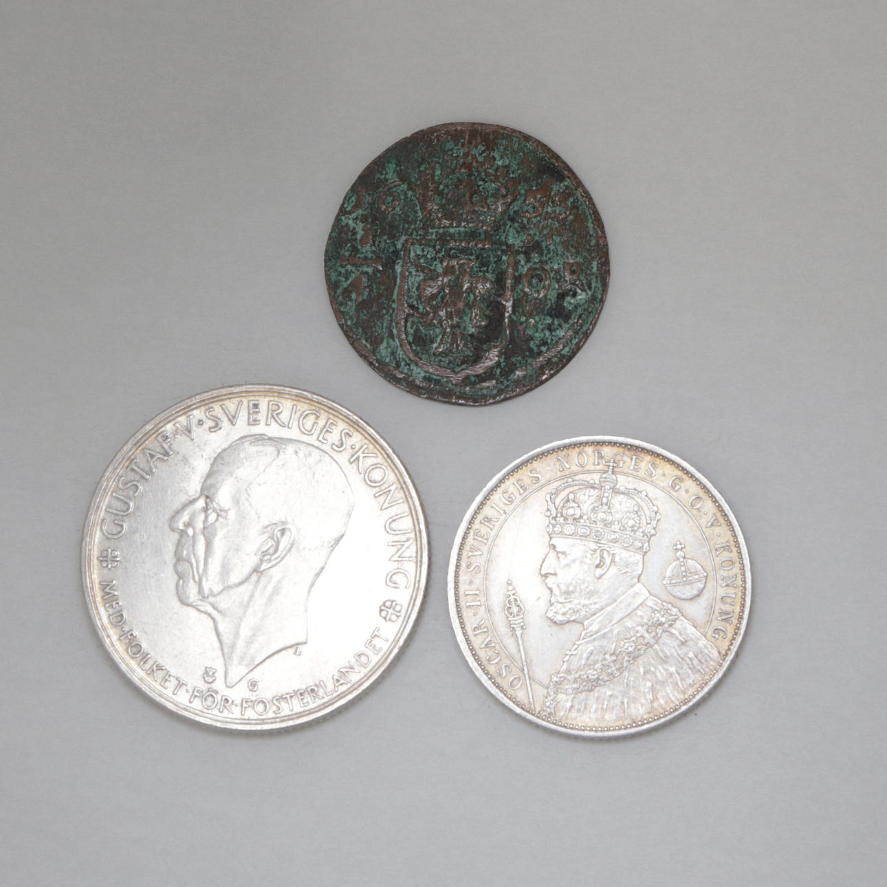 MYNT, 3 delar, 2 kr silver Oscar II regeringsjubileum 1897, Silvermynt ...