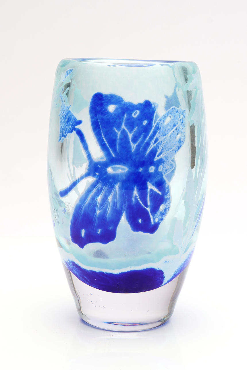 ASTRID GATE. VAS. Konstglas. Signerad: Johansfors, Astrid Gate, s-52/ ...