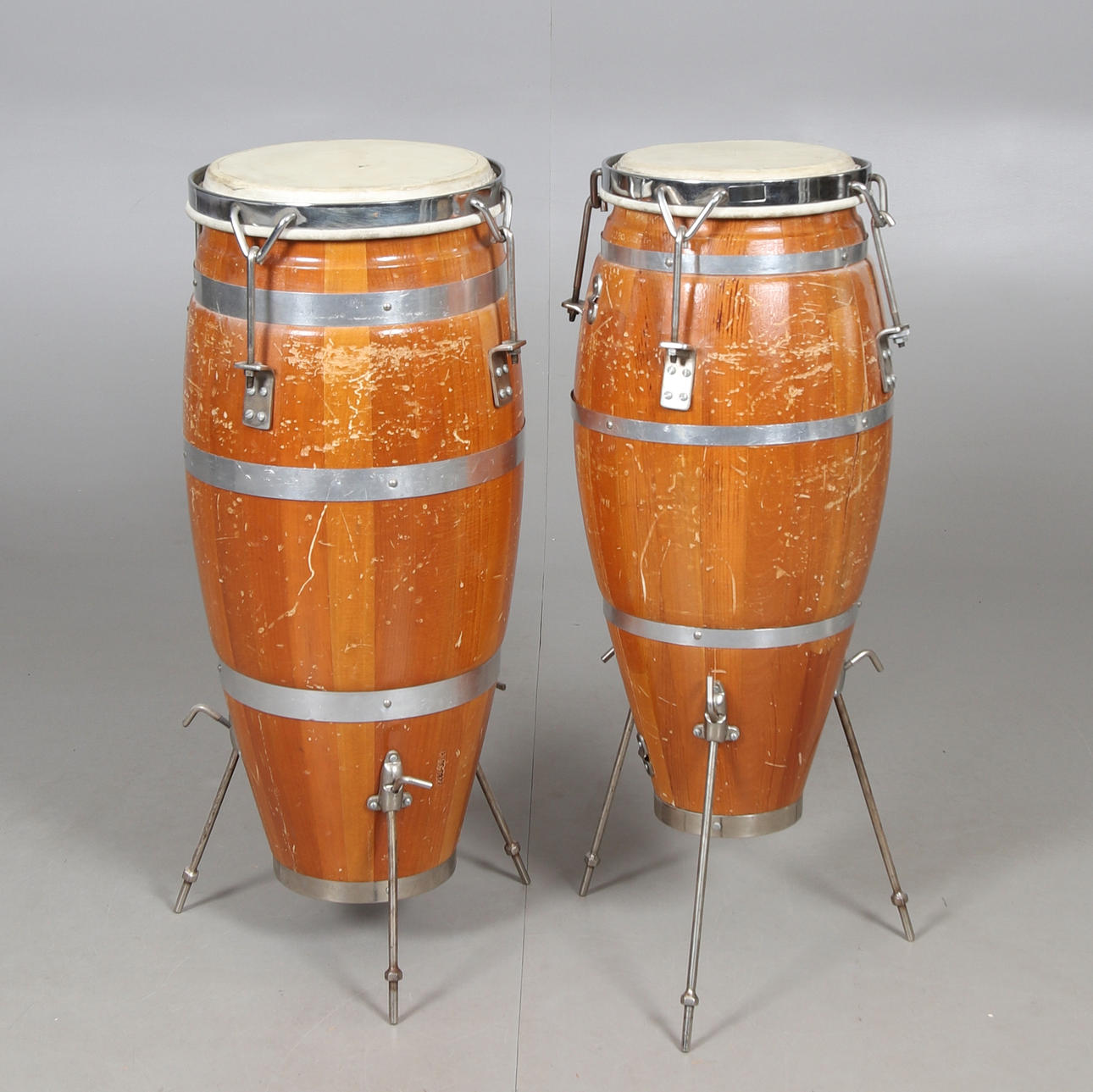 CONGAS, 2 st, 1900-talets senare del. Samlarföremål - Musikinstrument ...