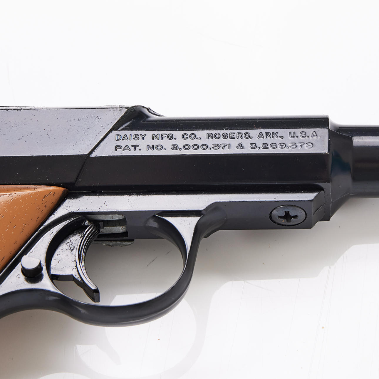 LUFTPISTOLER, 3 st, Daisy; CO2 200, The Masterwork och Power Line 93, i ...