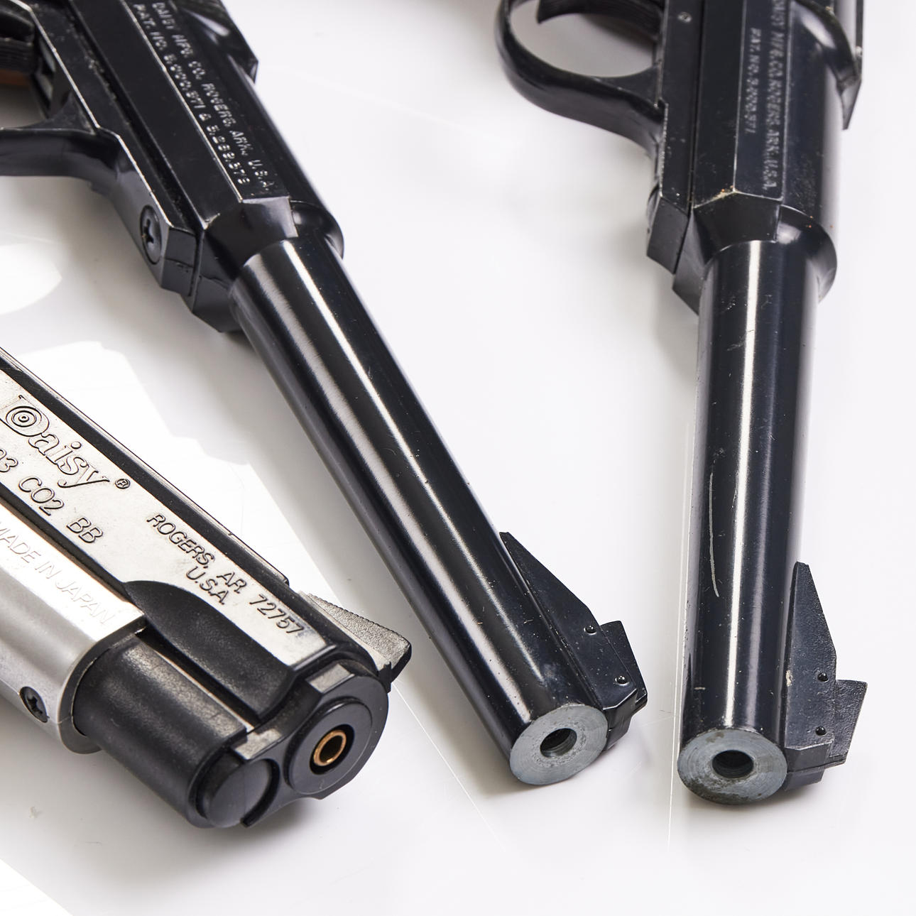 LUFTPISTOLER, 3 st, Daisy; CO2 200, The Masterwork och Power Line 93, i ...