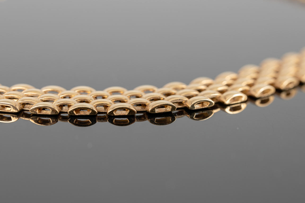 Gold-Collier. Schmuck & Edelsteine - Collier - Auctionet