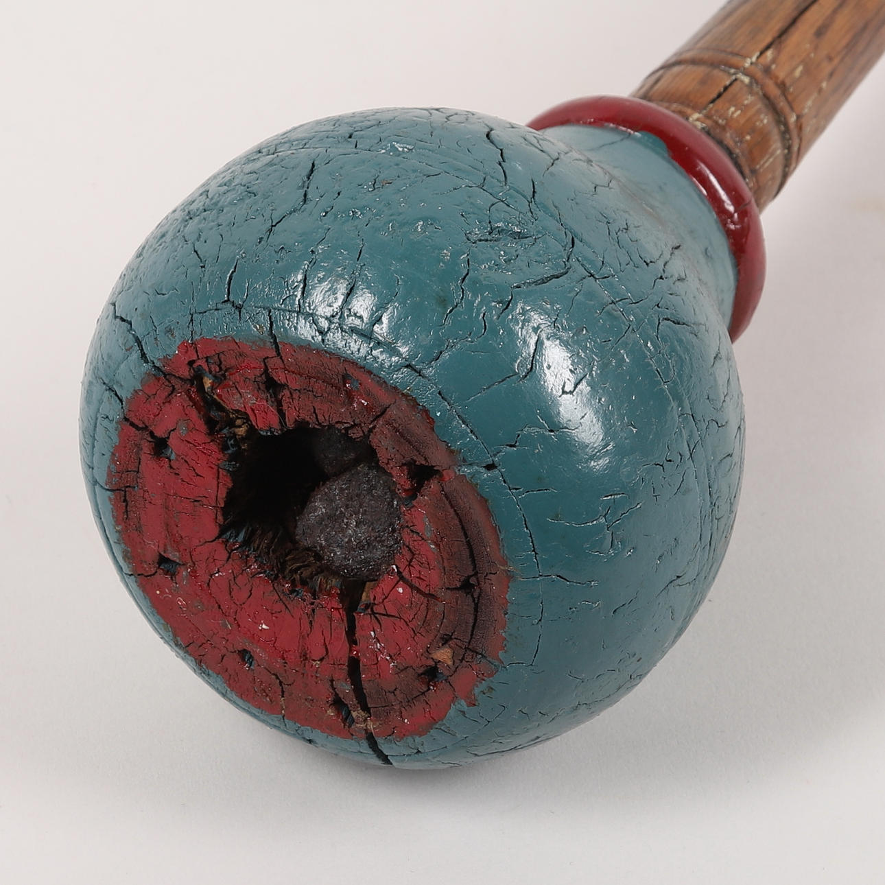 BESMAN, trä och järn. Allmoge - Verktyg & Redskap - Auctionet