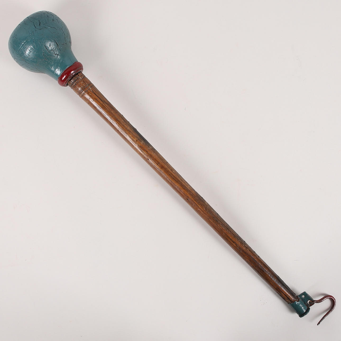 BESMAN, trä och järn. Allmoge - Verktyg & Redskap - Auctionet