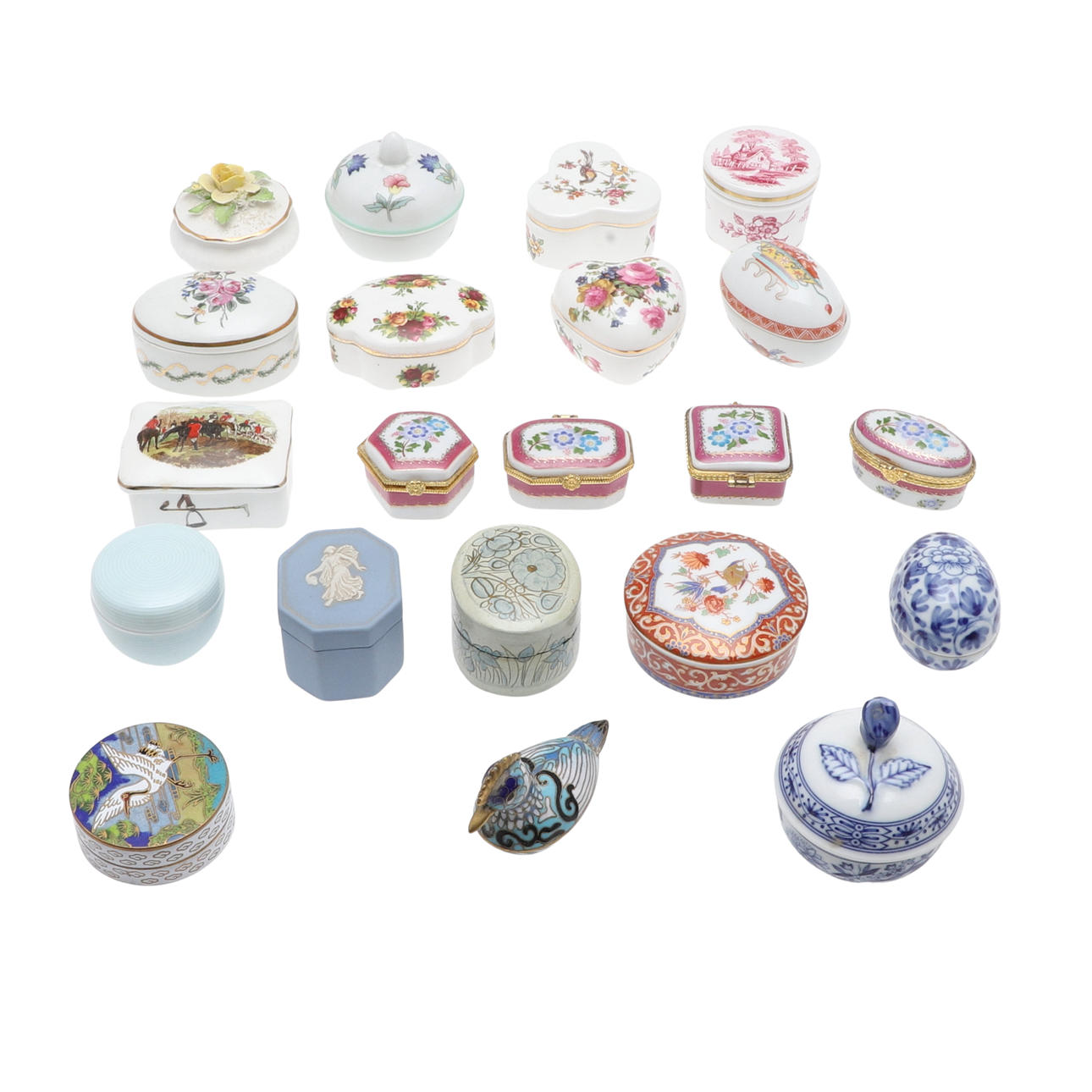 A SMALL COLLECTION OF MODERN CHINA TRINKET BOXES. Ceramics & Porcelain ...