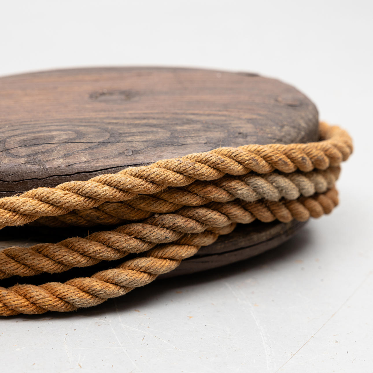 BLOCK / TALJA, 2 st, trä och metall, 1900-tal. Övrigt - Teknika ...