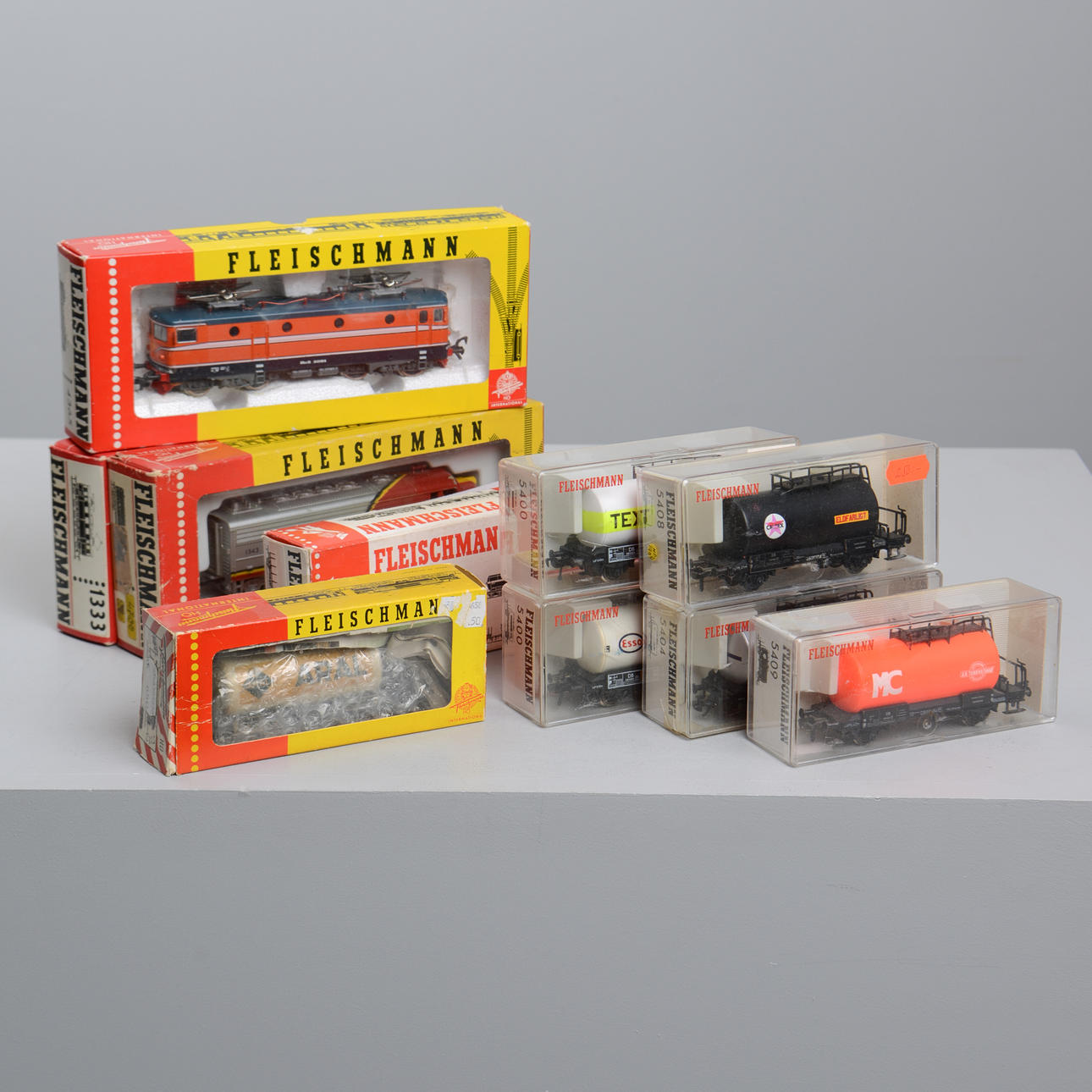 FLEISCHMANN, 3 lok samt 7 vagnar. Leksaker - Leksaker - Auctionet