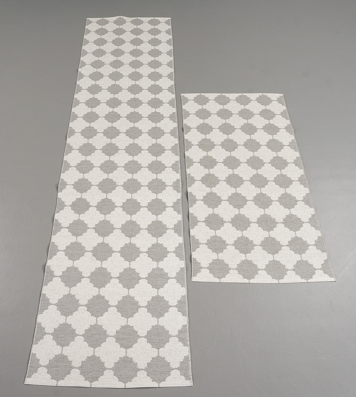 PLASTMATTOR 2 st, Pappelina. Mattor & Textil - Mattor - Auctionet