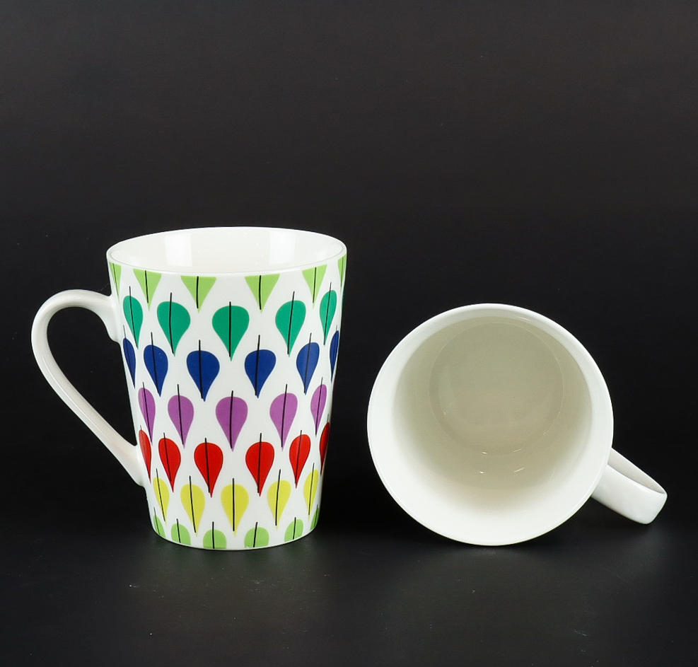 STIG LINDBERG. Muggar, 6 stycken. Keramik & Porslin - Europeiskt ...