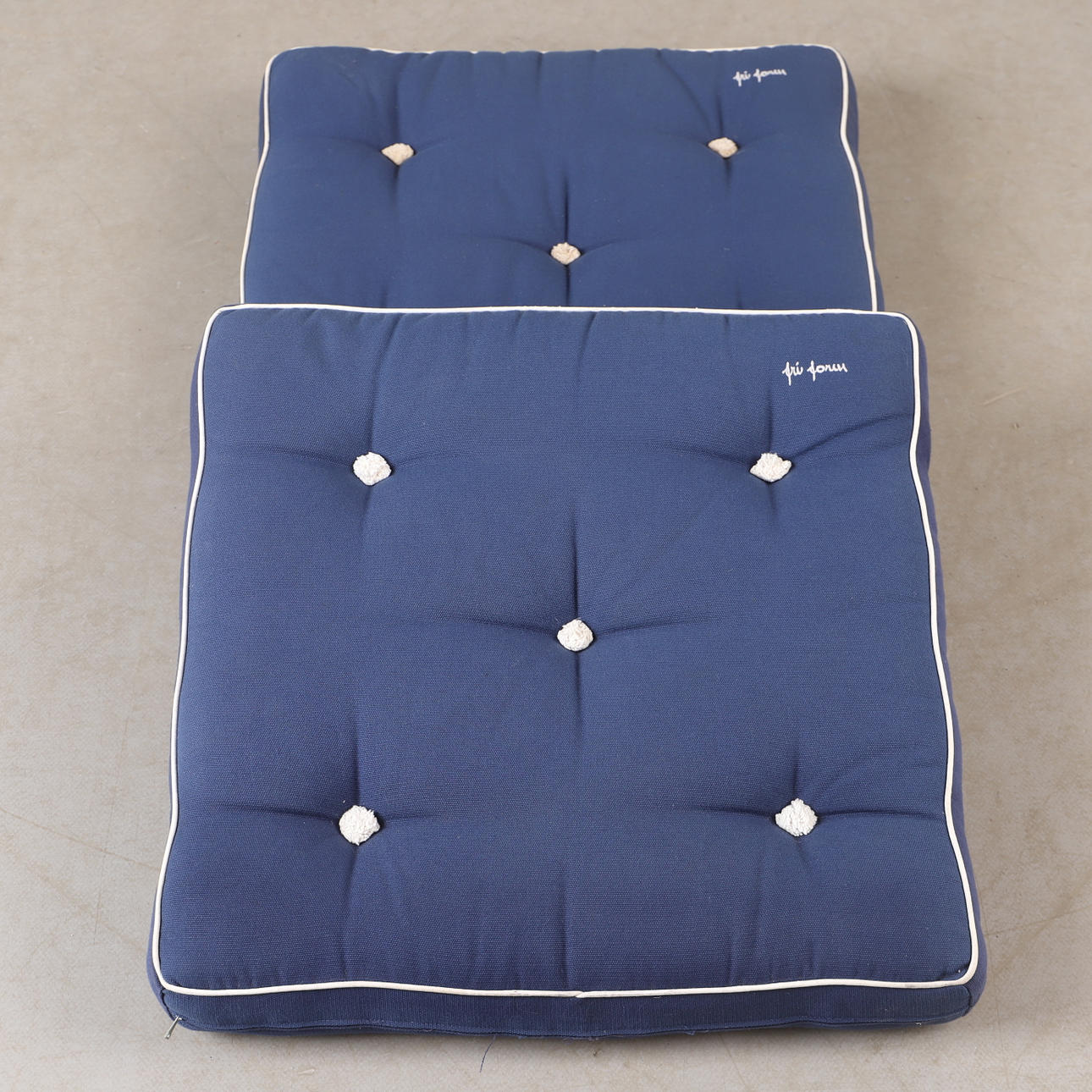 DYNOR, 2 stycken, Fri Form. Möbler - Trädgårdsmöbler - Auctionet