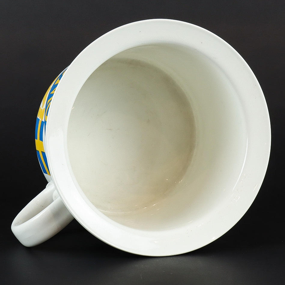 POTTA porslin. Margareta Hennix, "Heja Sverige Friskt Humör ...