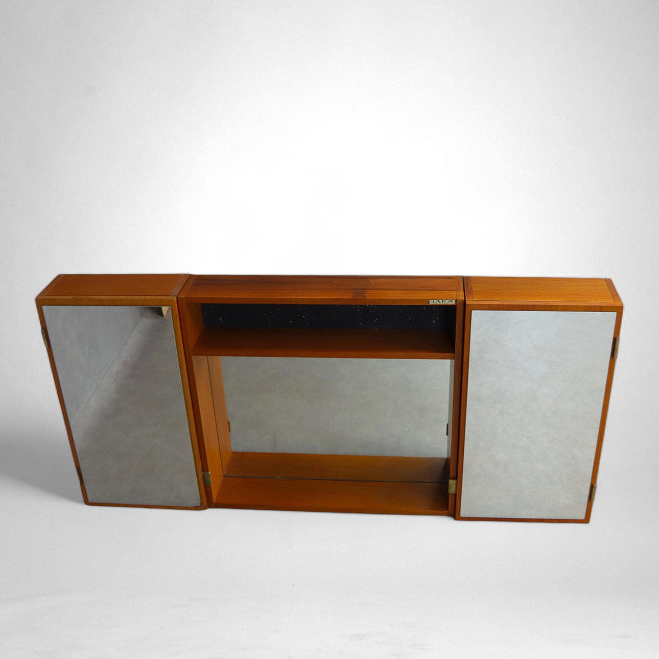 BADRUMSSKÅP, 3 delar, "Combino", för Hafa, spegelglas, teakfanér ...