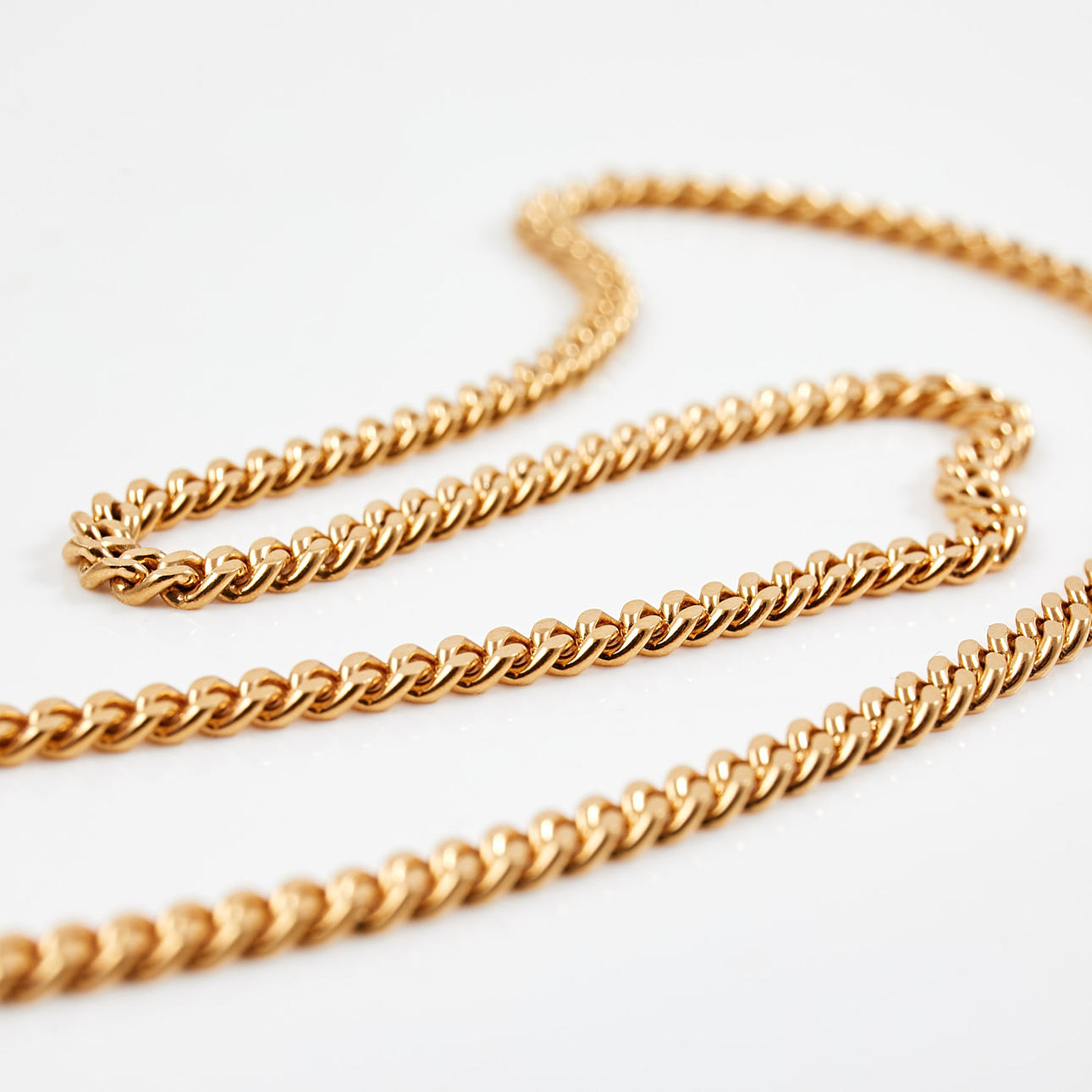 COLLIER, pressad pansarlänk, 18 k guld, svensk importstämpel. Smycken ...