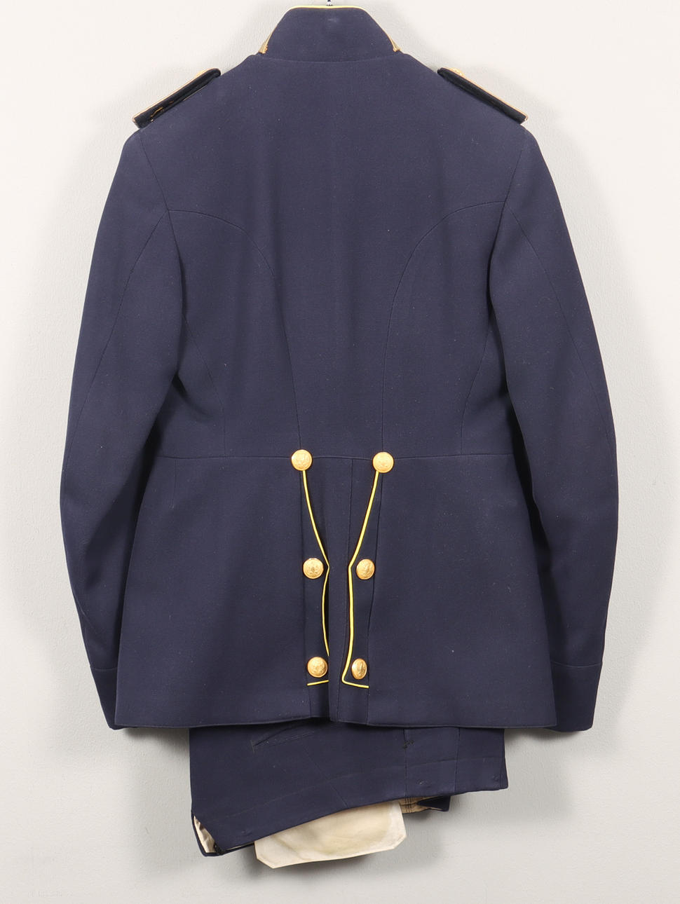 UNIFORM M/1886, för löjtnants grad. Värmlands regemente. Vapen ...