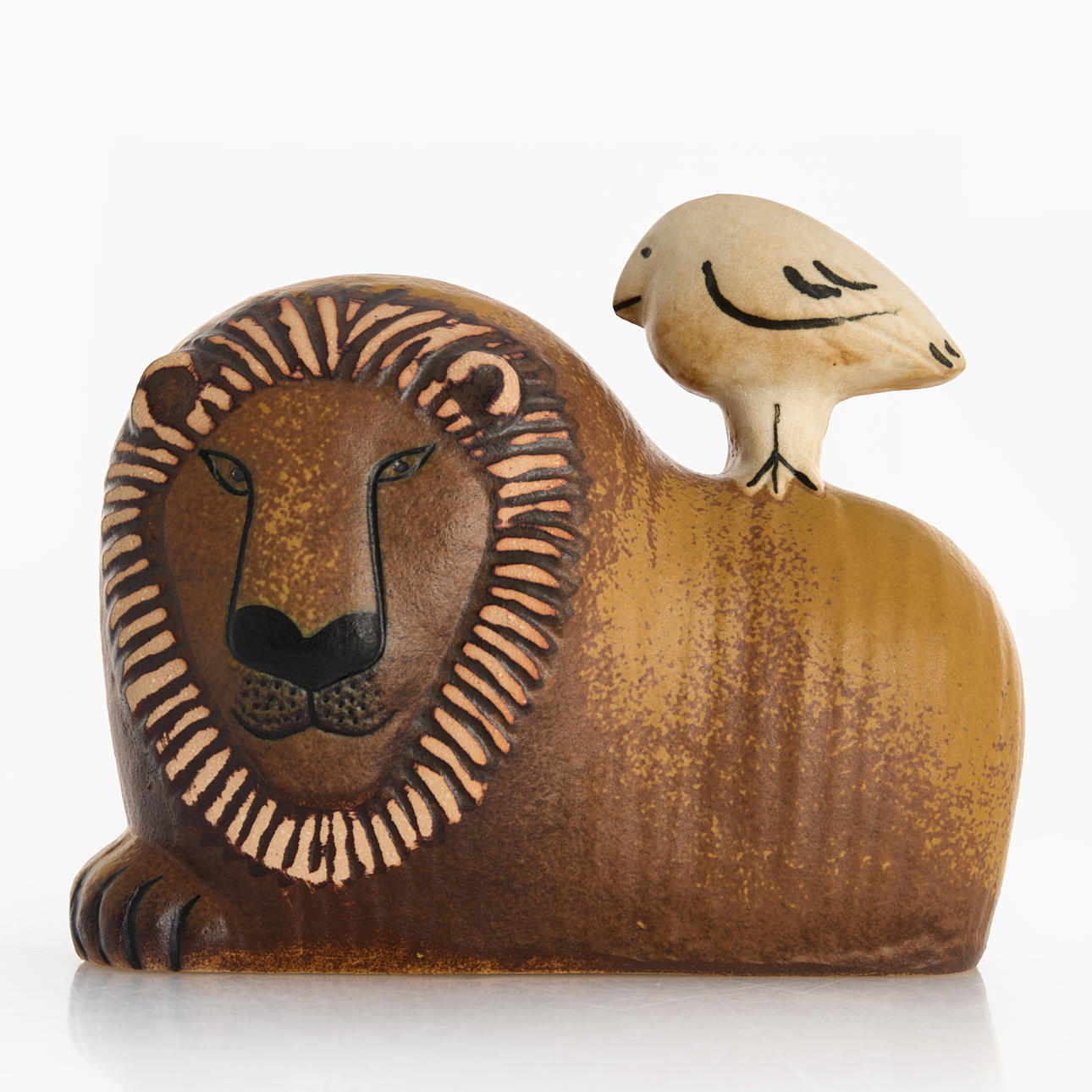 LISA LARSON, Lejon med fågel, stengods, Gustavsberg, märkt LISA L. K-STUDION, Gustavsberg, Made ...