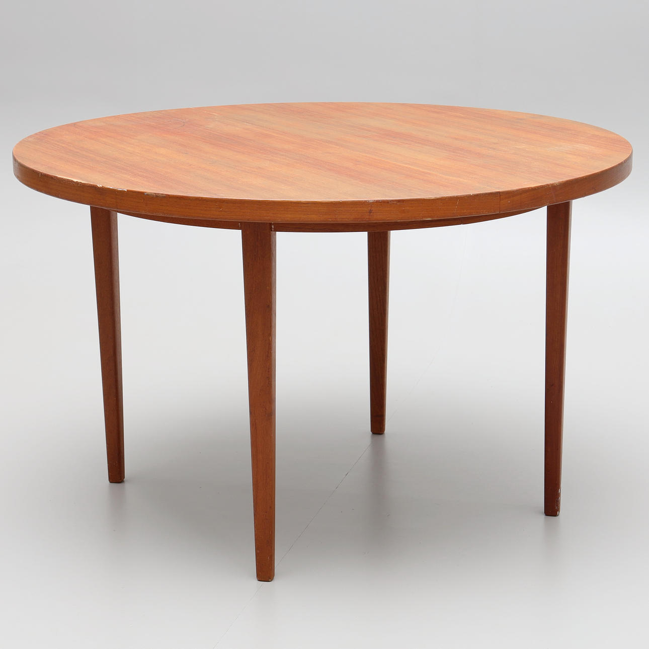 MATBORD, teak, 1950/60 tal. Möbler - Bord - Auctionet