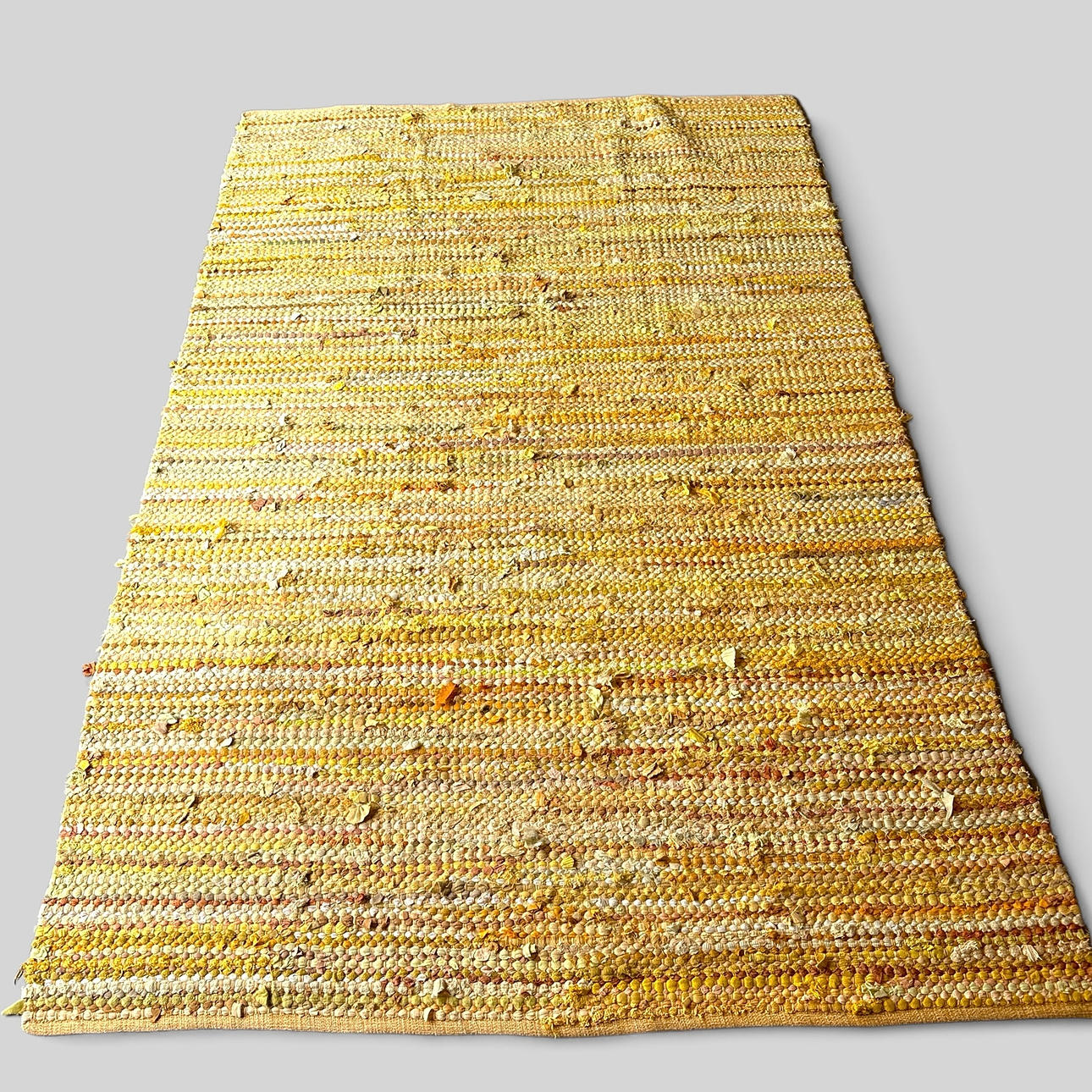 TRASMATTA, gula färgtoner, bomull, ca 315 x 203 cm, nutida. Mattor ...