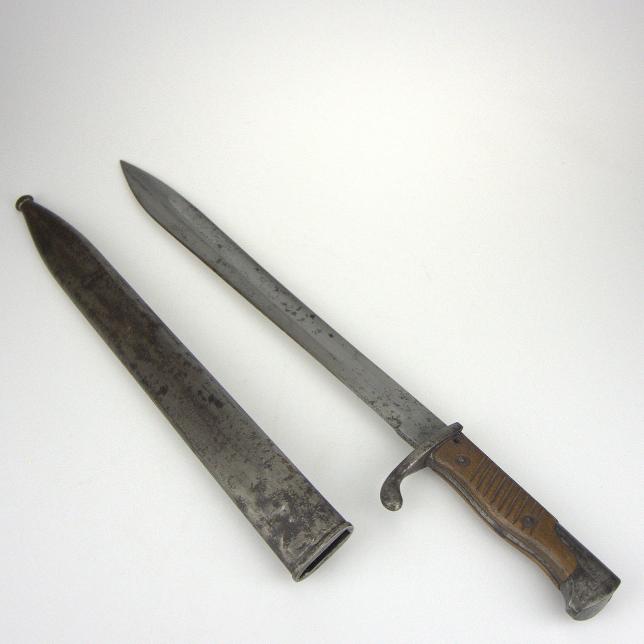 BAJONETT, WW1, M1898/05. Carl Eikhorn, Solingen, Tyskland. Vapen ...