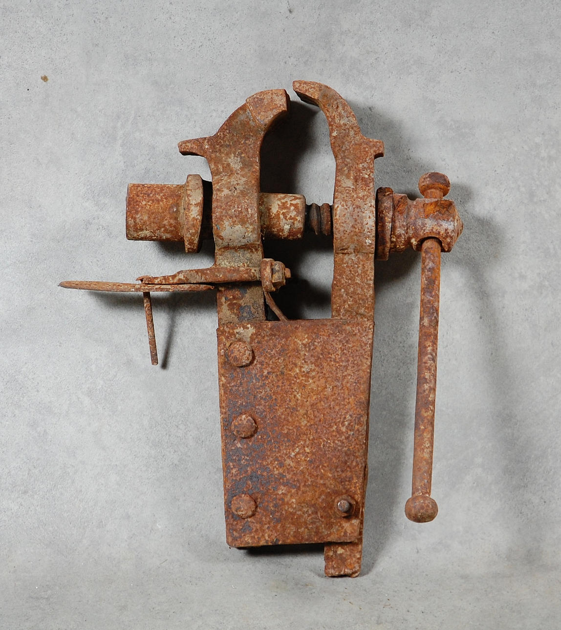 RUUVI-AKSELI, takomo, iso. Muut - Muut - Auctionet