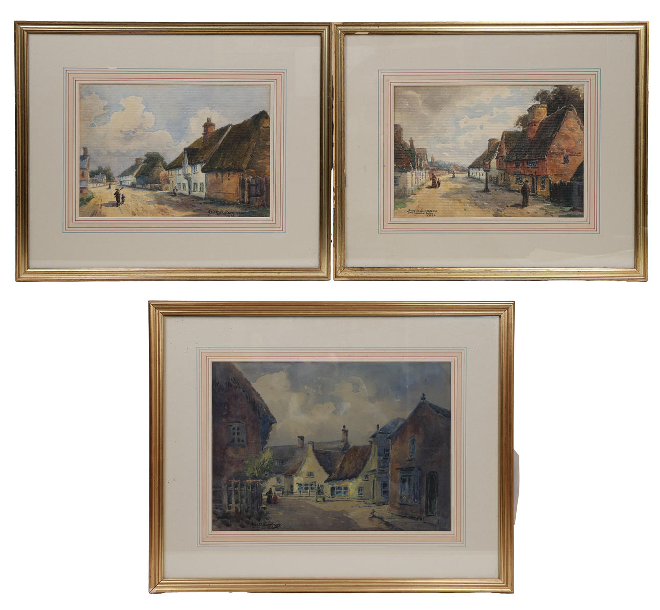 ALICK D. SUMMERS, TRE AKVARELLER, GATUSCENER MED FIGURER (3). Konst ...