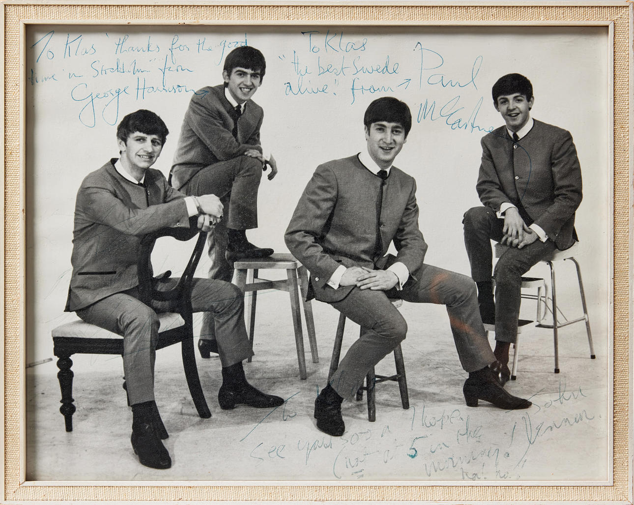 THE BEATLES, signerat fotografi med personliga dedikationer från ...