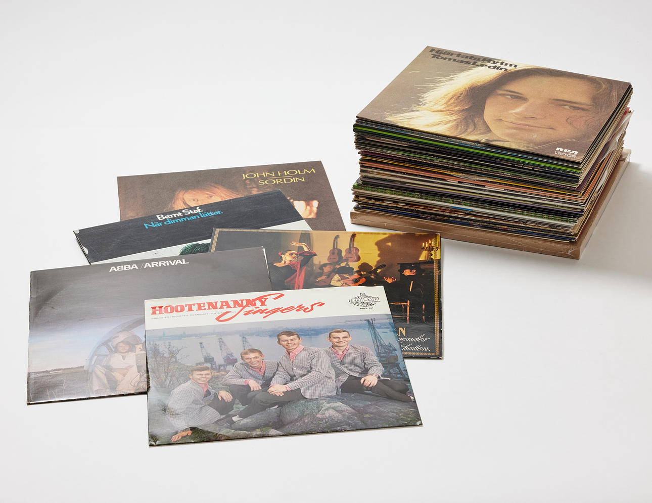 PARTI VINYLSKIVOR BLANDADE SVENSKA ARTISTER (46). Samlarföremål - Audio ...