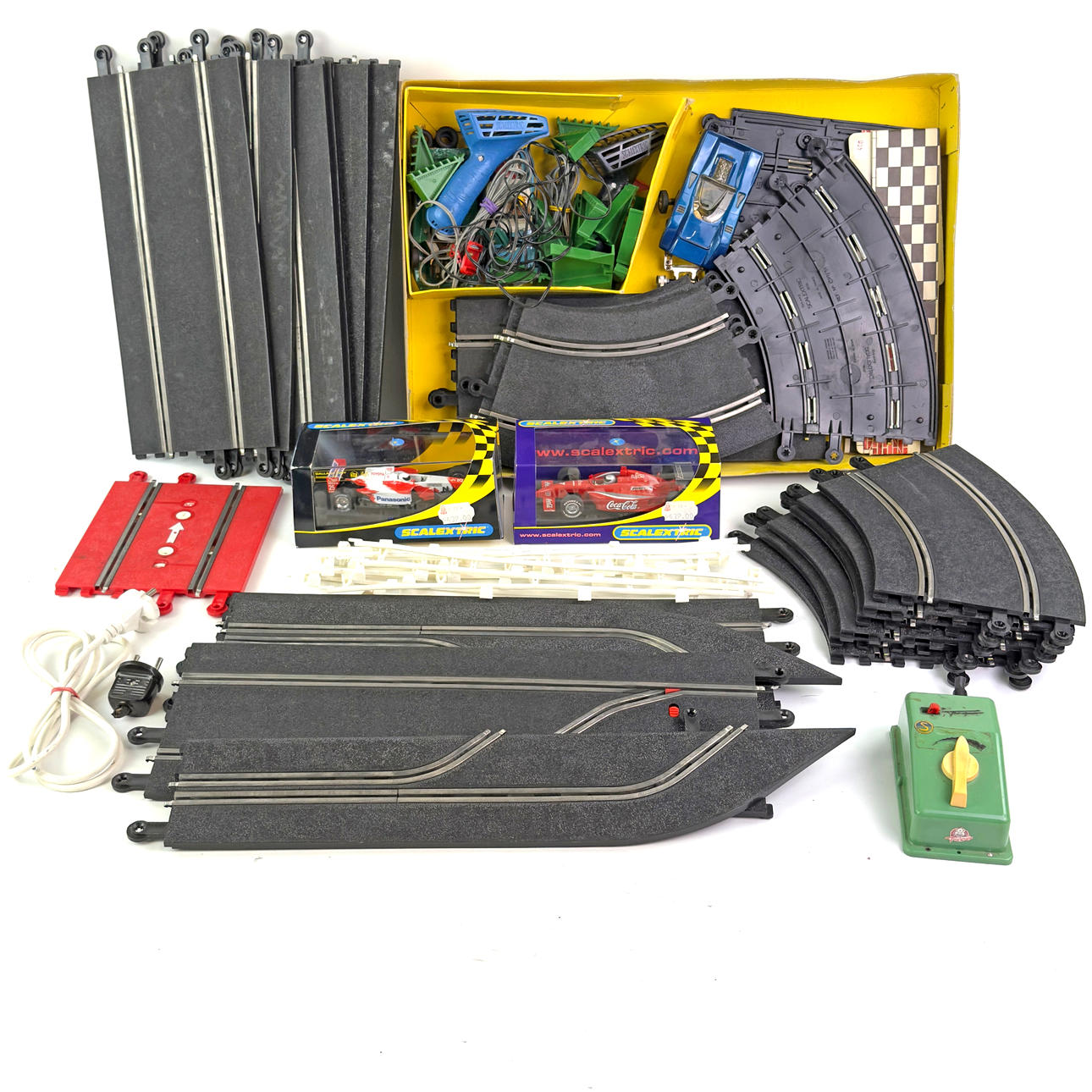 PARTI, SCALEXTRIC, bilbana, bilar, tillbehör, 8 delar. Leksaker ...