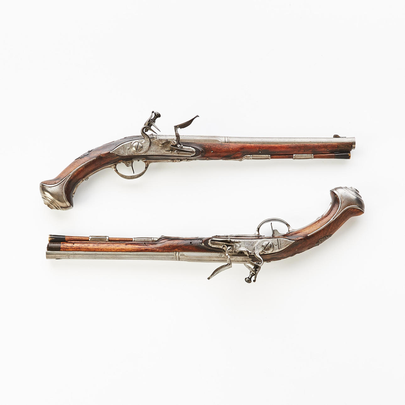 DE BRUMMERSKA PISTOLERNA, flintlåspistoler, ett par, svenska, signerade ...
