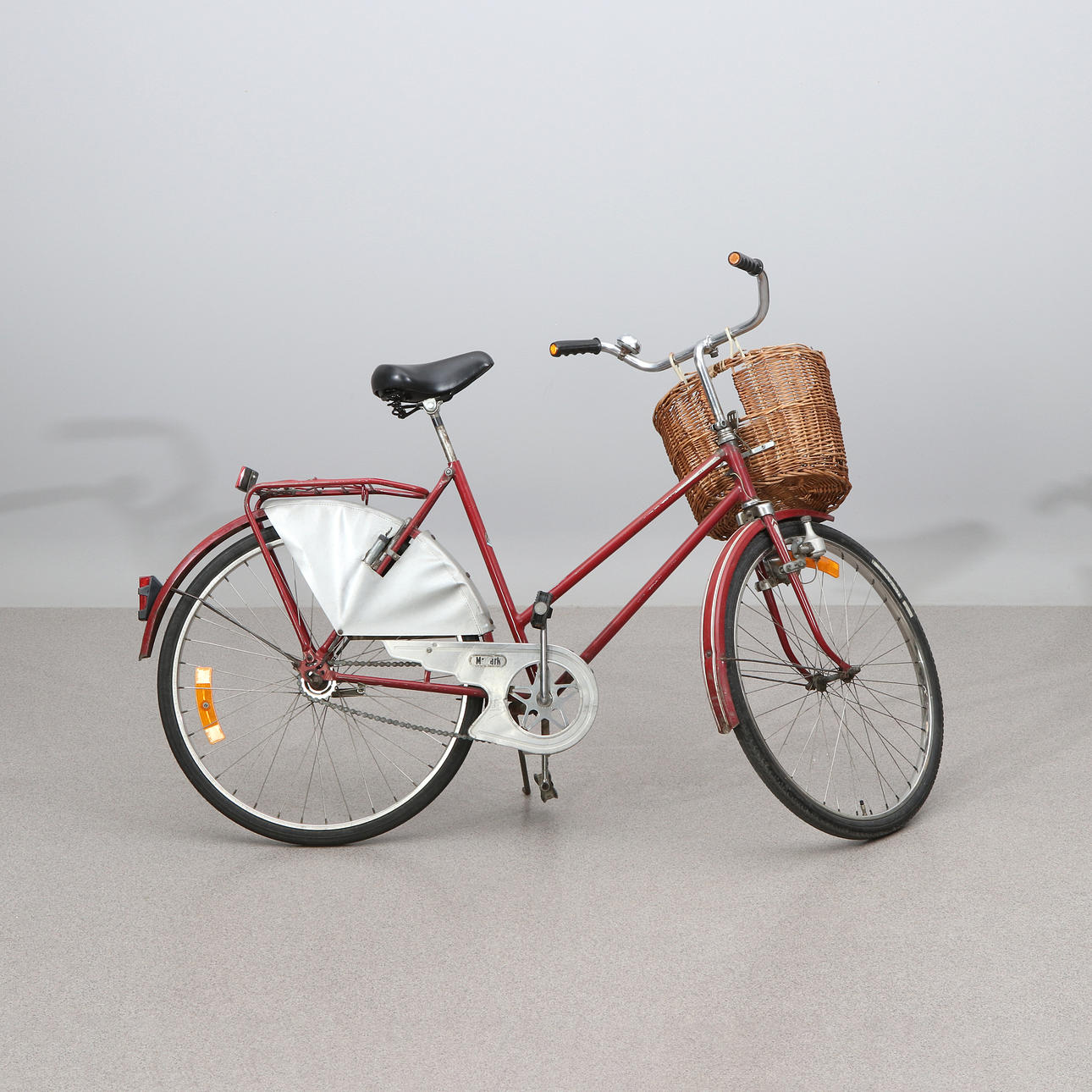 MONARK, DAMCYKEL. Rödlackerad. 1960/70-tal. Fordon, Båtar & Delar ...