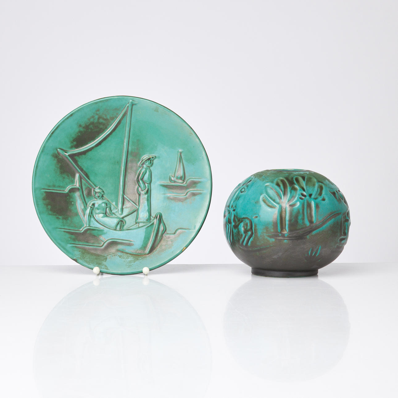 :T ERIK'S CLAY WARE FACTORIES. 2 dlr, vase Gertrud Löngren, earthenware ...
