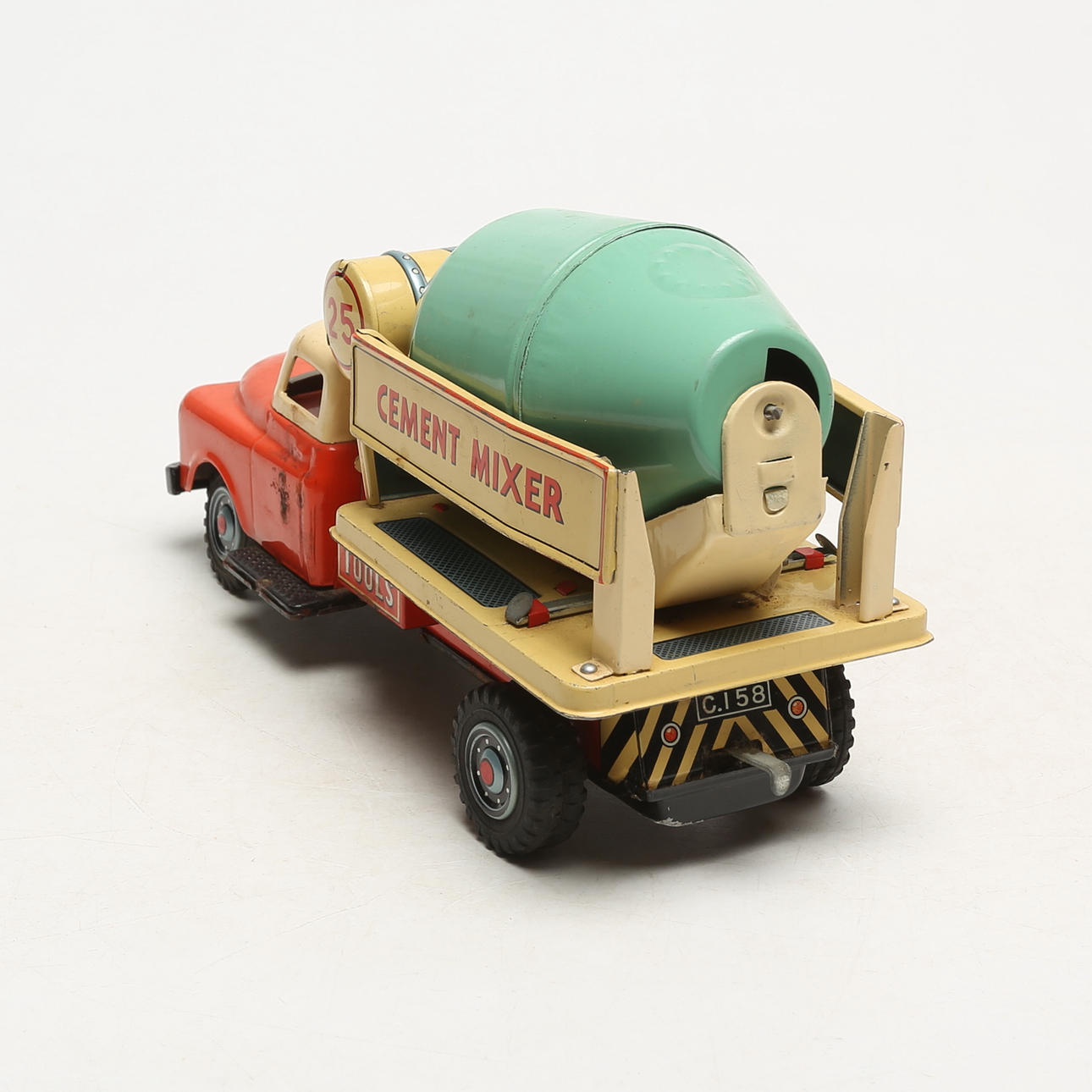 CEMENTLEKSAKSBIL, plåt, Japan. Leksaker - Leksaker - Auctionet