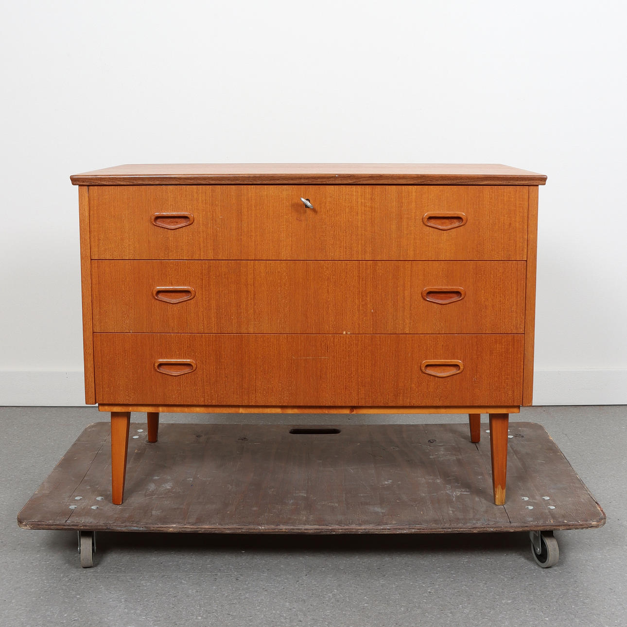 Chest of drawers, teak, 1950s/60s. Furniture - Chests of drawers ...