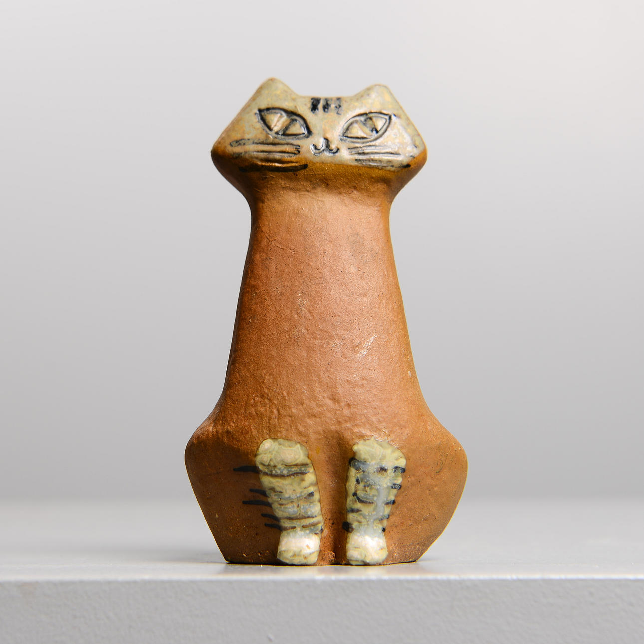 LISA LARSON. Gato de la serie Lilla Zoo, Gustavsberg, 1956-78. Cerámica ...