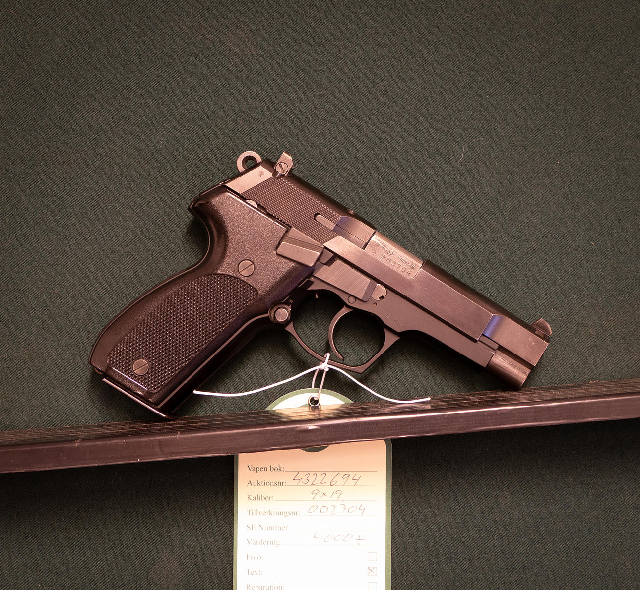 Walther Model p88. Kaliber 9x19. Tillv.nr. 002704 SE 0150273 ...