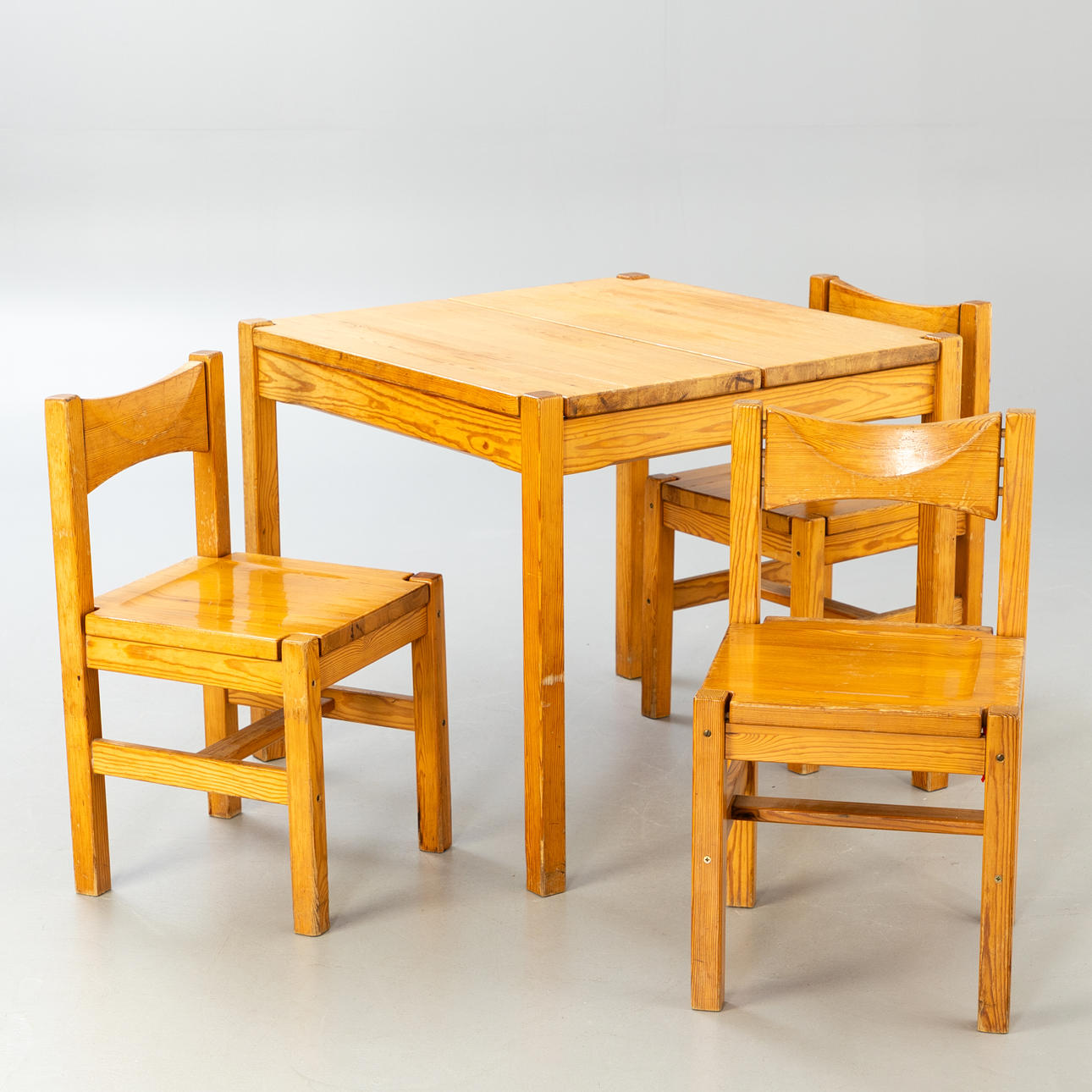 ILMARI TAPIOVAARA. Dining set, 3 chairs and small dining table ...