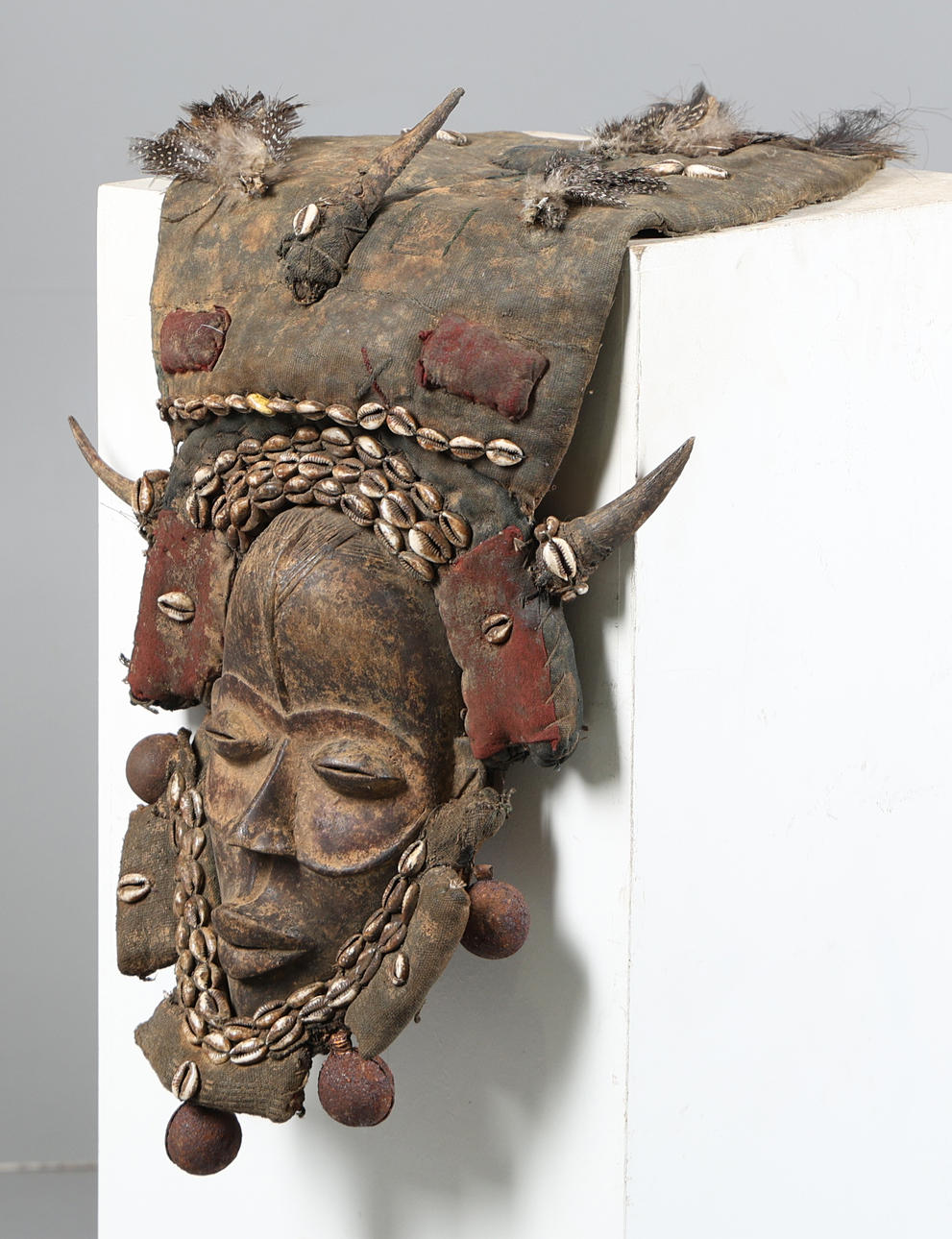 A DAN MASK, IVORY COAST/COTE D'IVOIRE. Ethnographica - African tribal ...