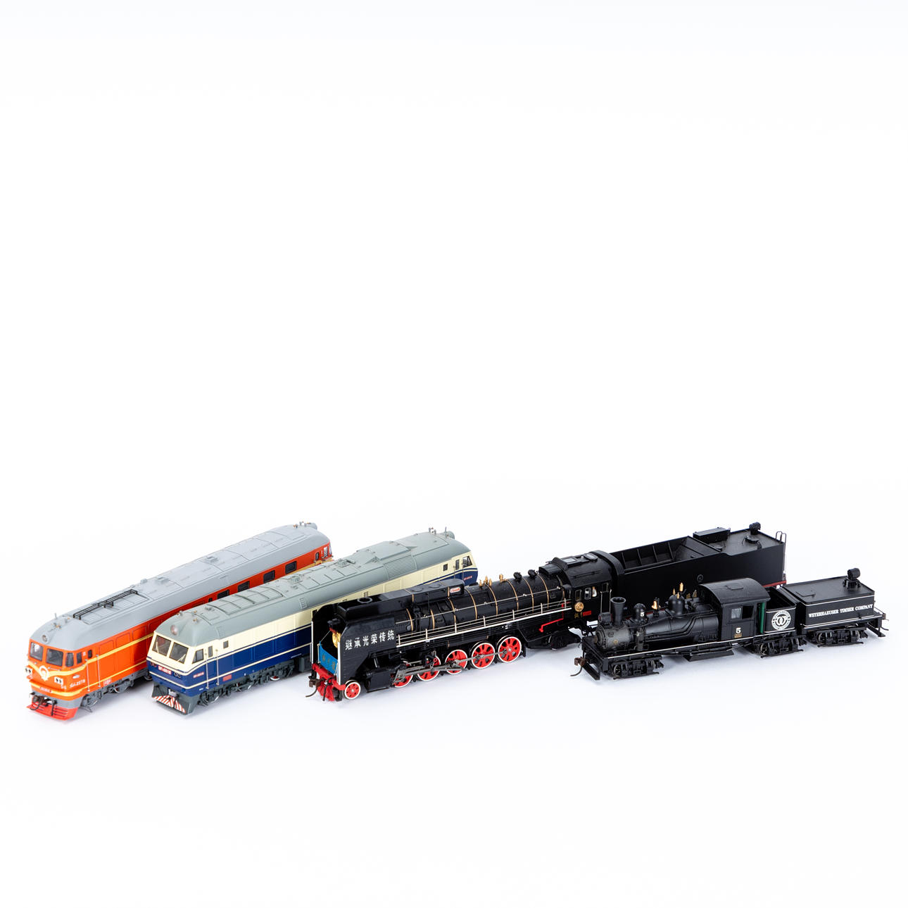Bachmann model railways: China steam locomotive with Tender 6800 ...