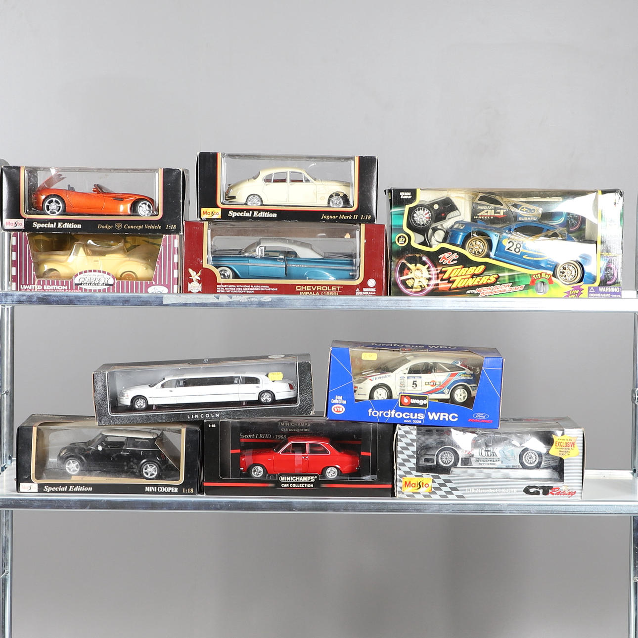 BOXED MODEL DIE CAST CARS - INCLUDING MAISTO & BURAGO. Toys - Model ...