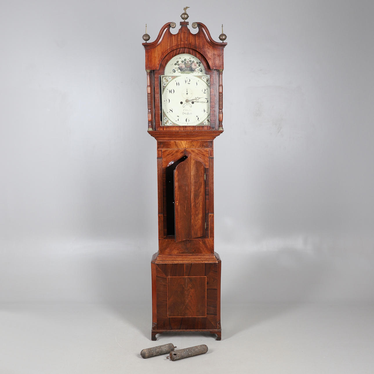 AN EARLY 18TH CENTURY MAHOGANY LONGCASE CLOCK - T SHALES, SHEFFIELD ...