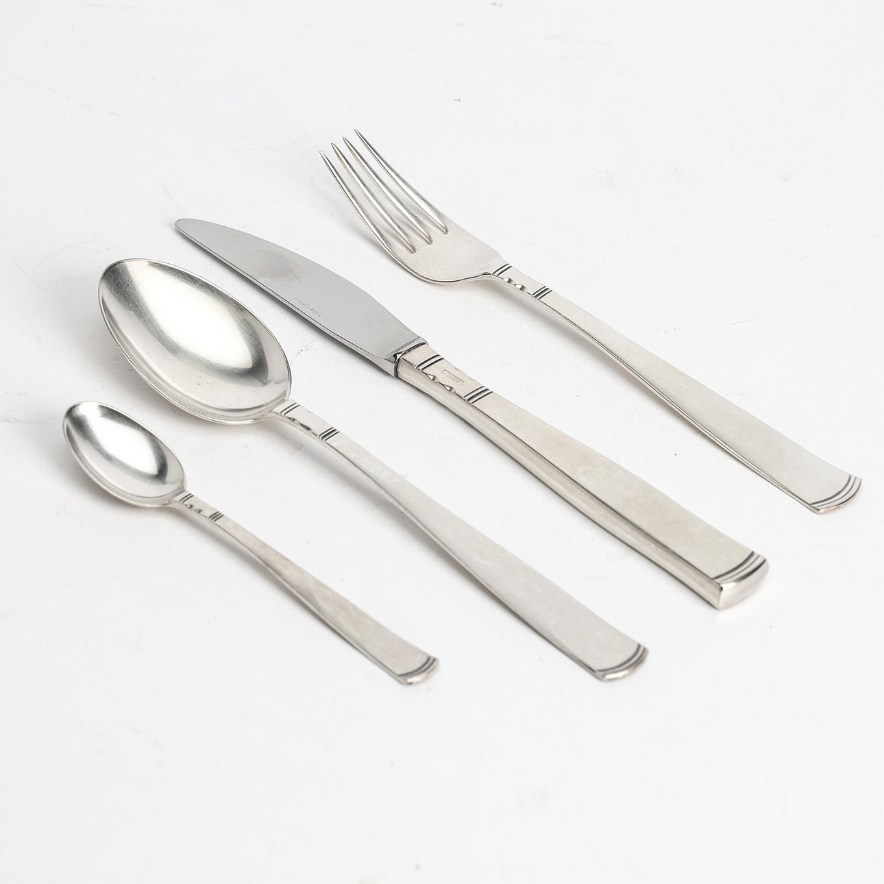 JACOB ÄNGMAN. A set of 48 pieces, “Rosenholm”, GAB, 1970's. Silver ...