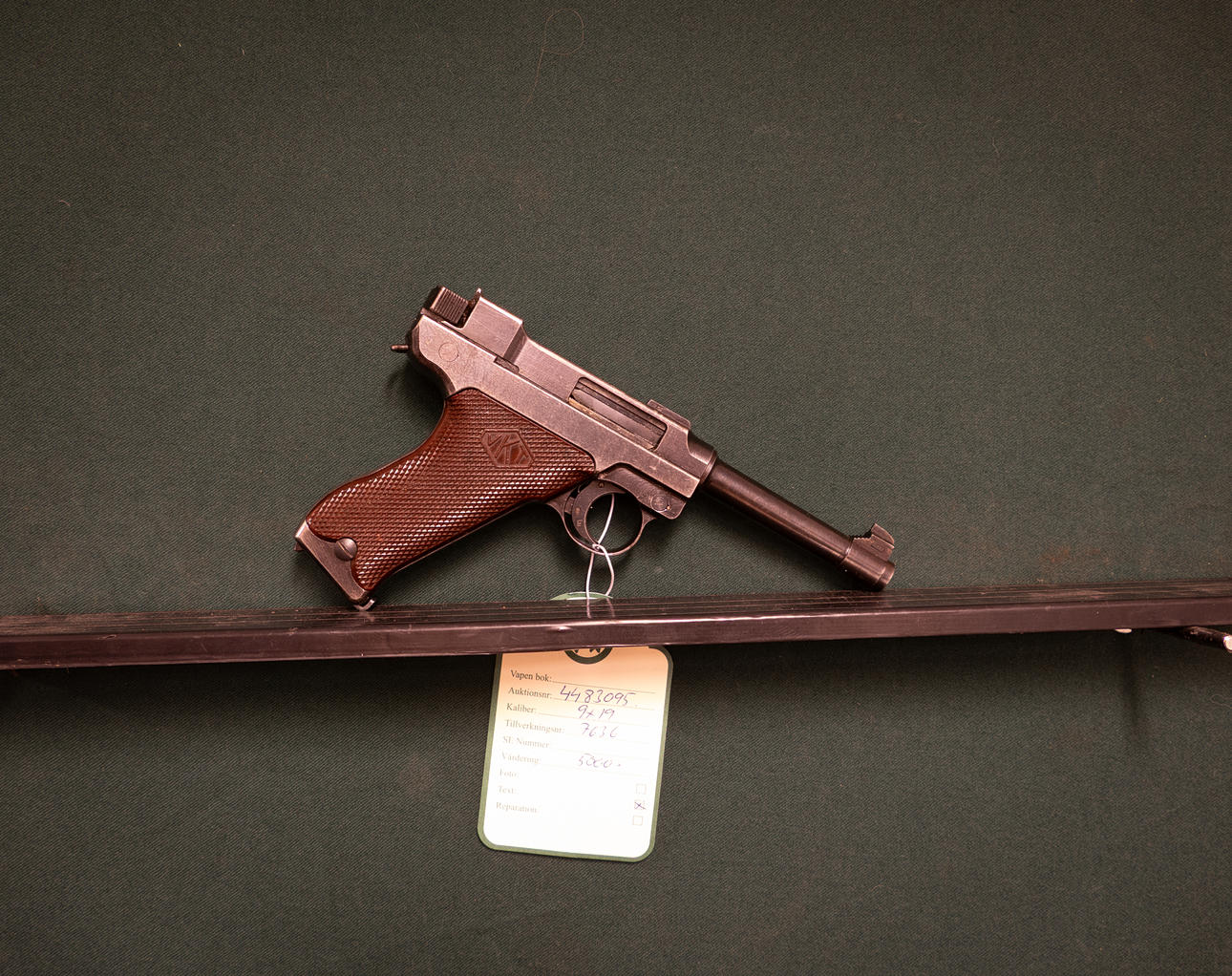 Bay 35 cal. 9x19 to No.7636 SE1880121. Licence weapons - Pistols ...